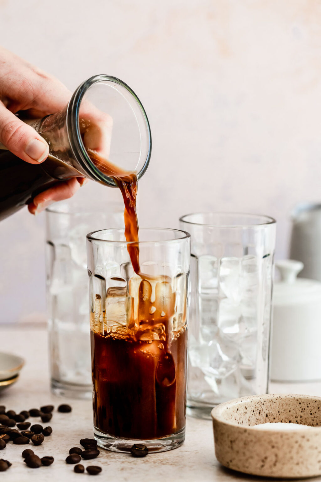 How to Make an Iced Americano (Starbucks Copycat) - Brew Buzz Blend