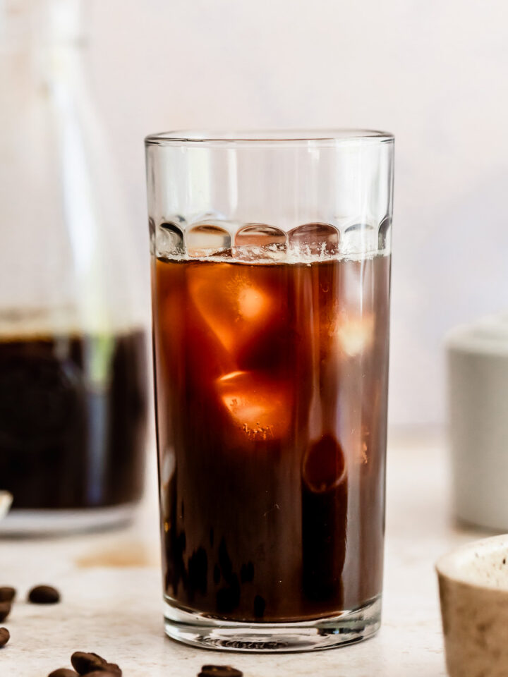 Iced Peach Green Tea Lemonade (Starbucks Copycat) - Brew Buzz Blend