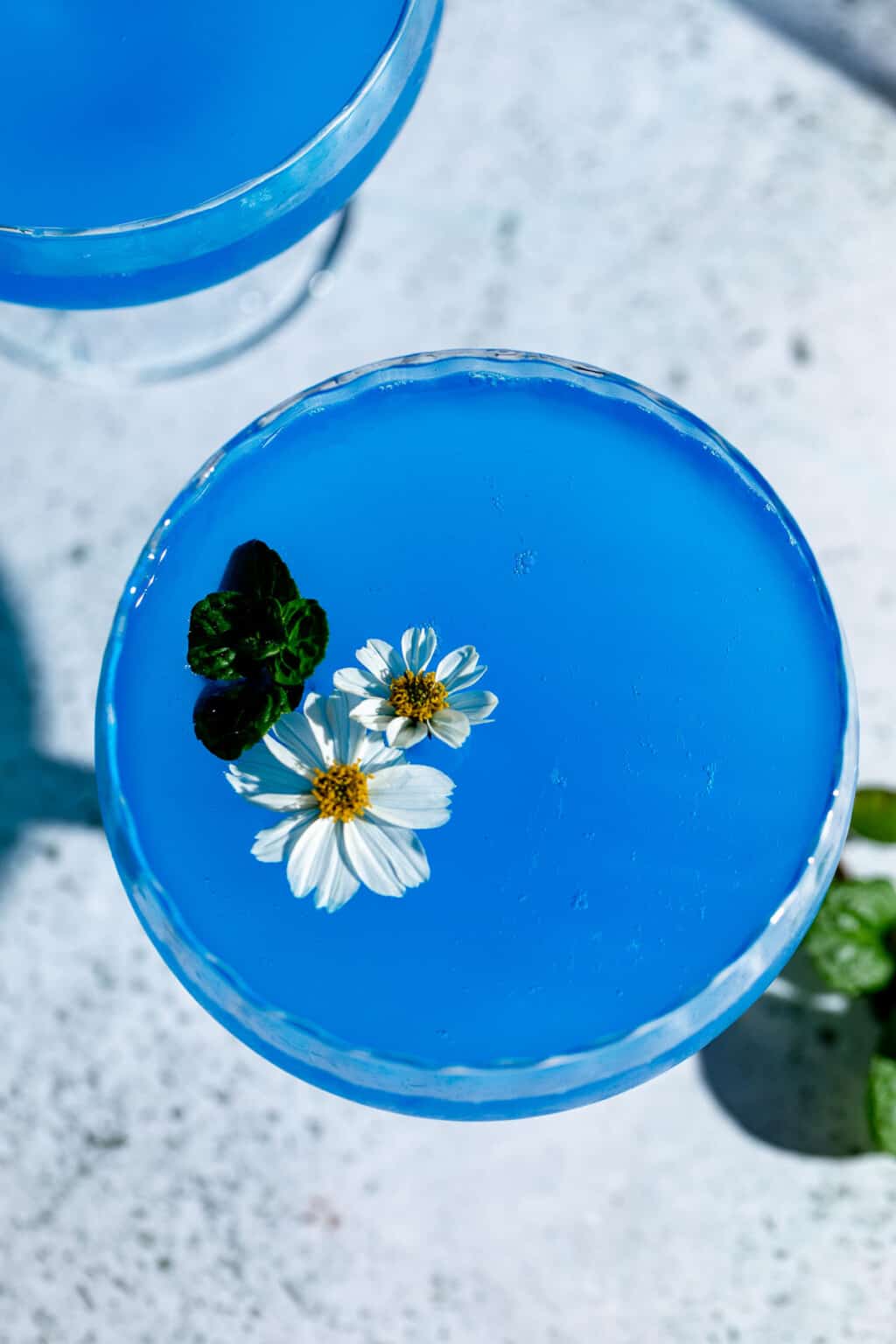 Blue Lagoon Cocktail - Brew Buzz Blend